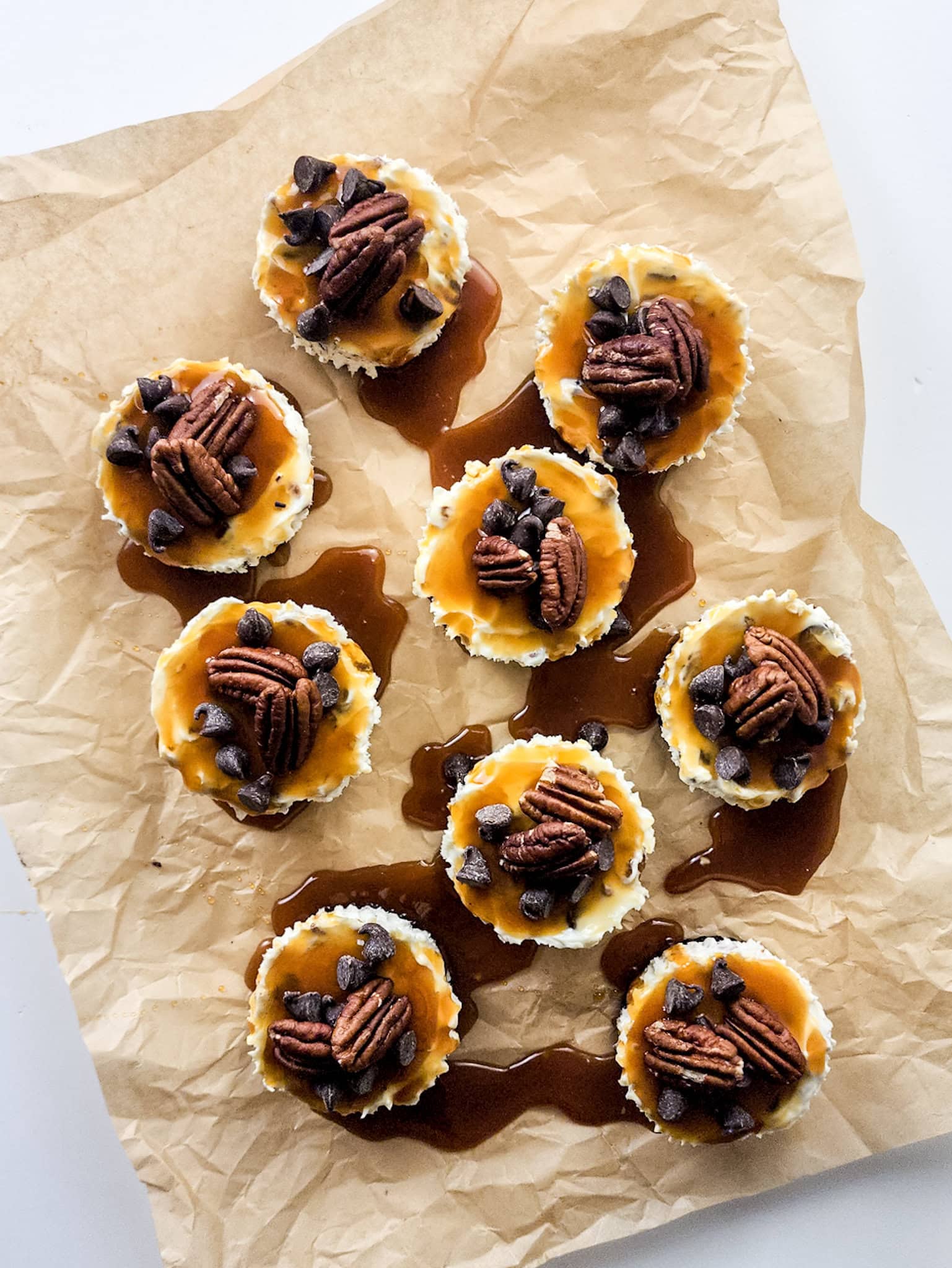 No Bake Mini Turtle Cheesecakes - Bite-Sized Bash