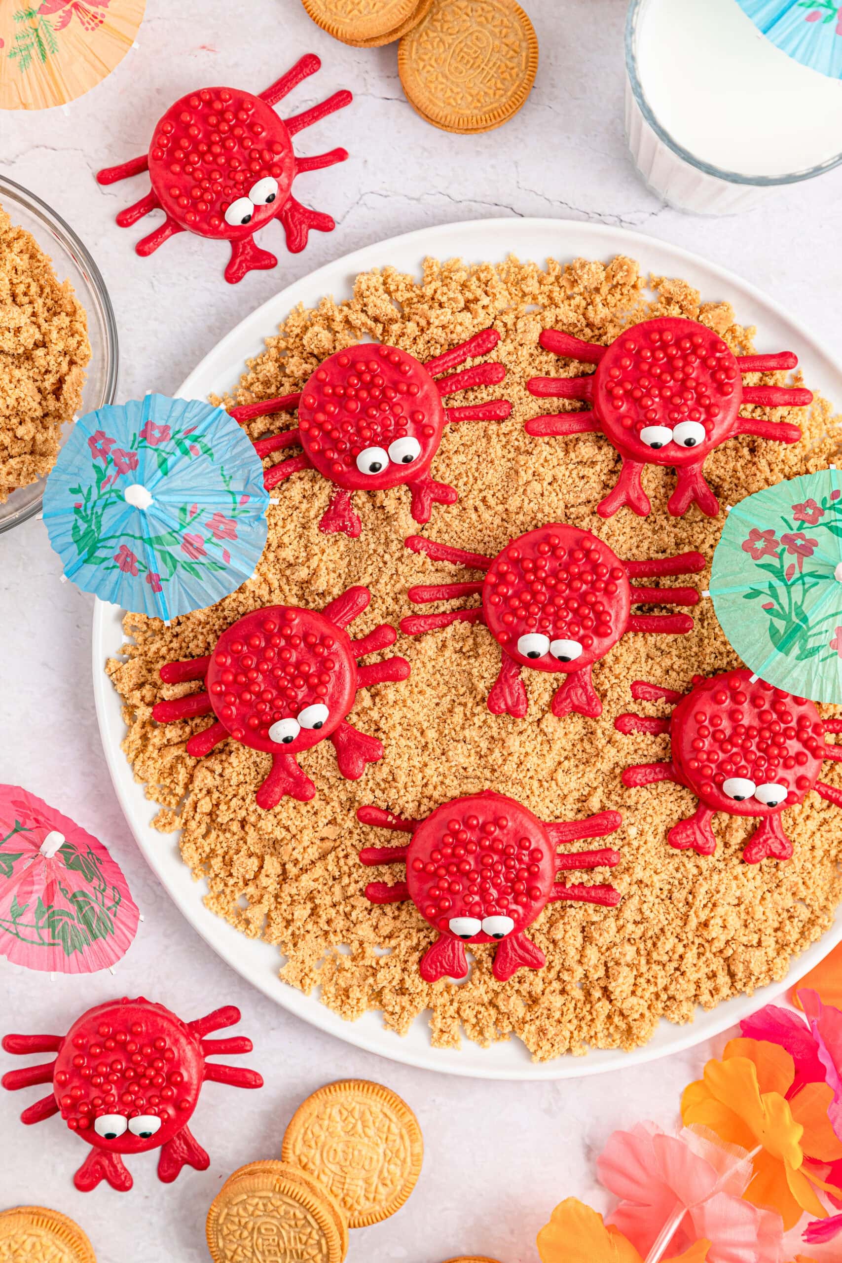 Cute Oreo Crab Cookies - Bite-Sized Bash