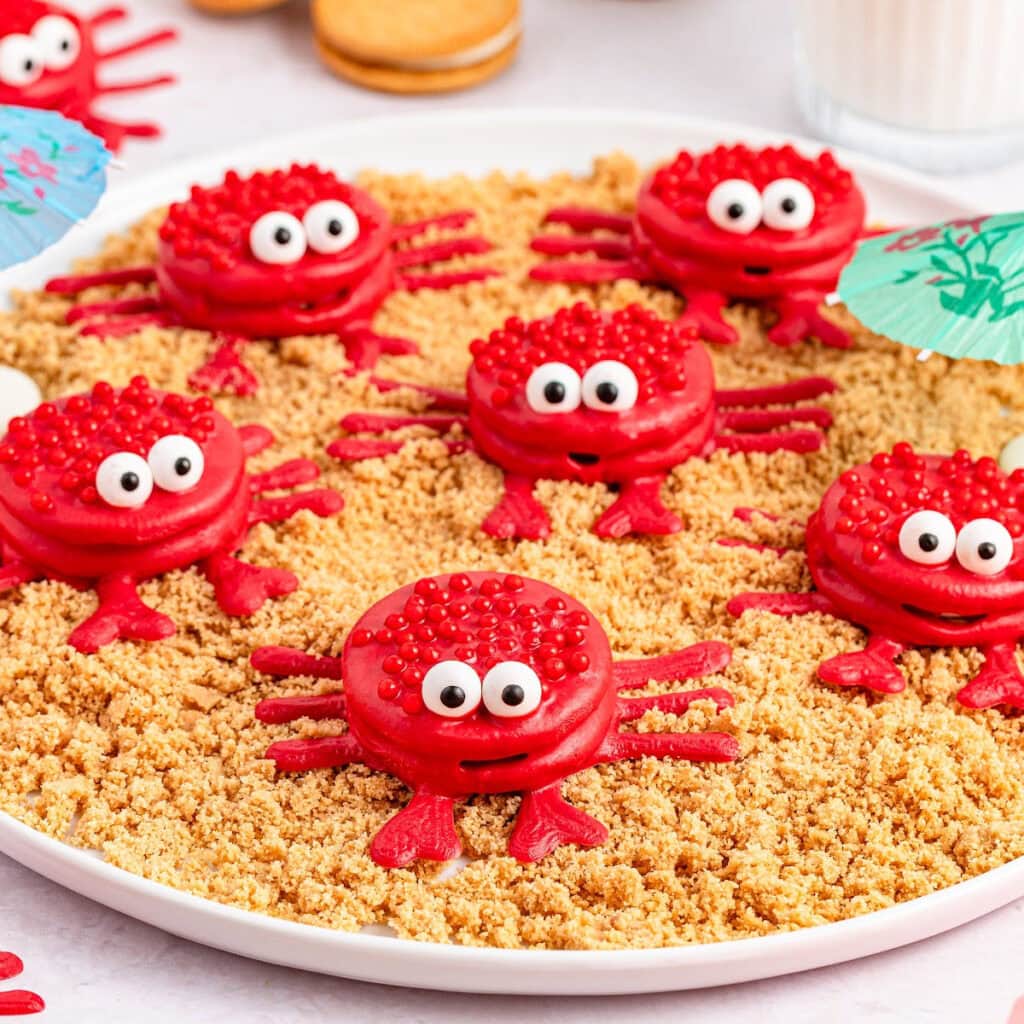 Cute Oreo Crab Cookies - Bite-Sized Bash
