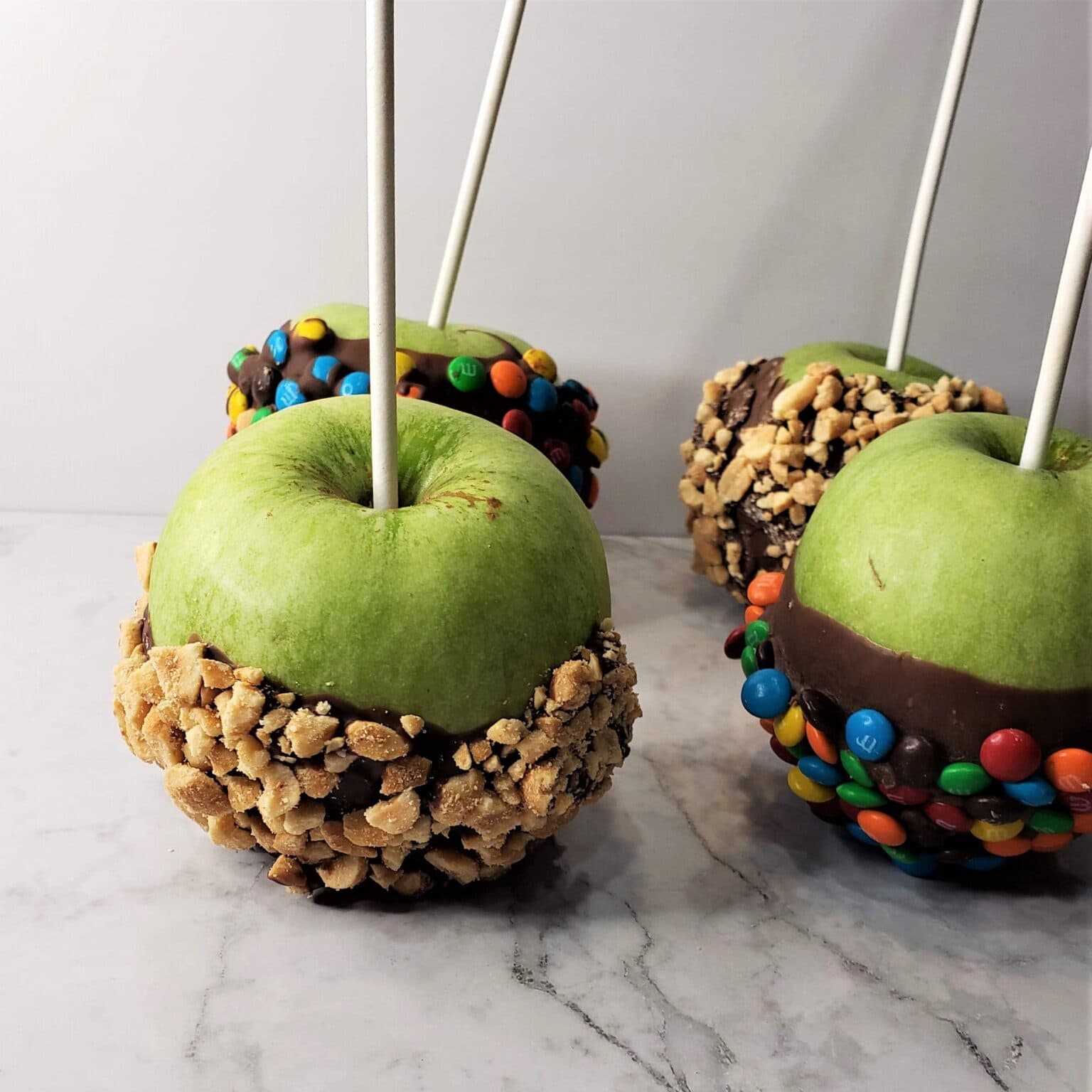 Sweet and Crunchy Chocolate Dipped Apples for All Ages - Bite-Sized Bash