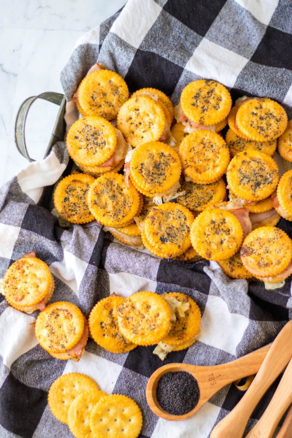 Buttery Ritz Ham Sandwiches with a Flavorful Twist - Bite-Sized Bash