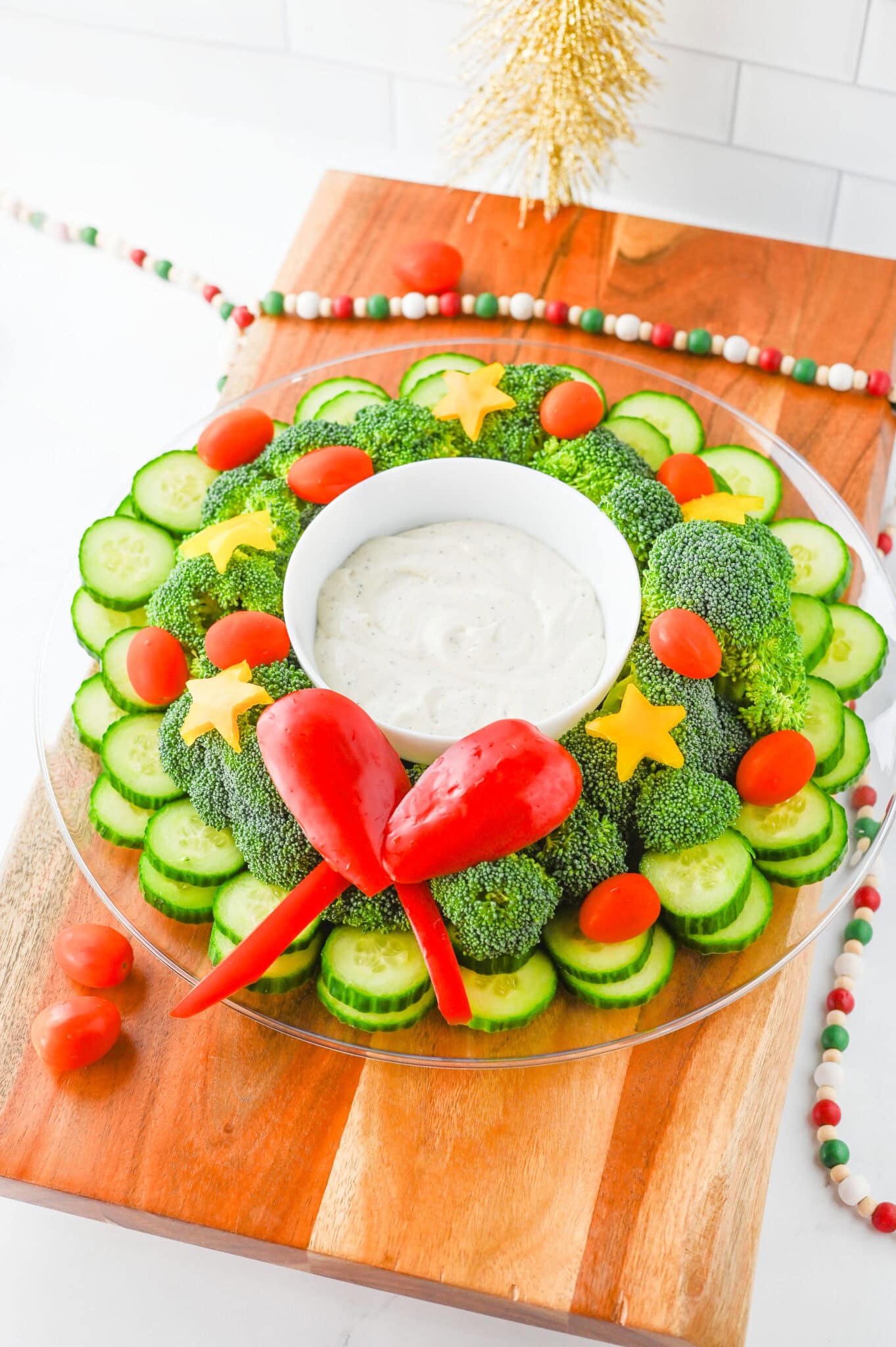 Festive Veggie Wreath Tray - Bite-Sized Bash