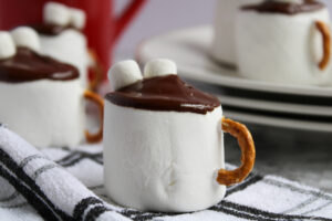 Hot Cocoa Marshmallow Mugs - Bite-Sized Bash