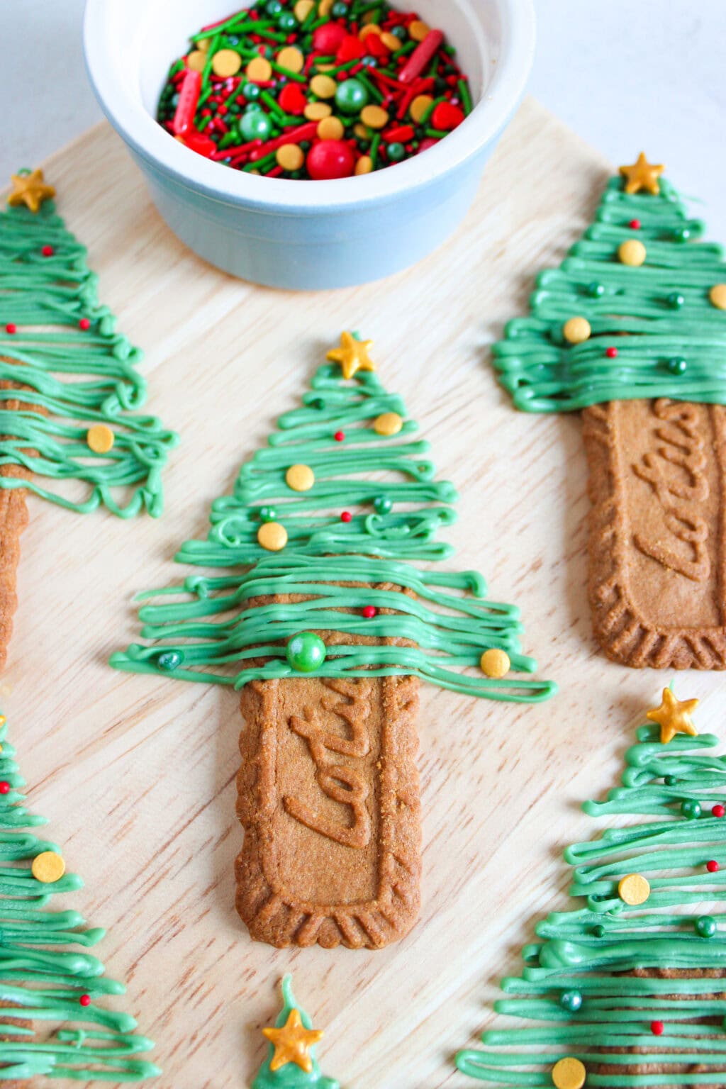 Biscoff Chocolate Christmas Trees - Bite-Sized Bash