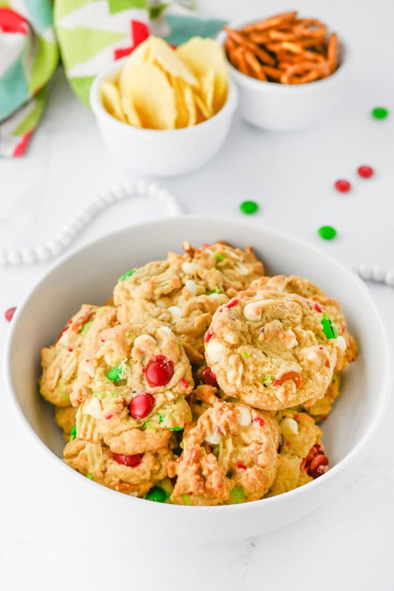 70+ Festive Christmas Treats to Sweeten Your Holiday Season - Bite ...