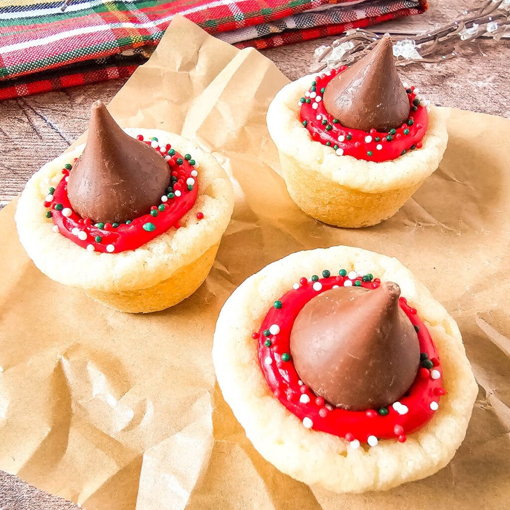 20+ Holiday-Themed Christmas Eve Appetizers for a Crowd - Bite-Sized Bash