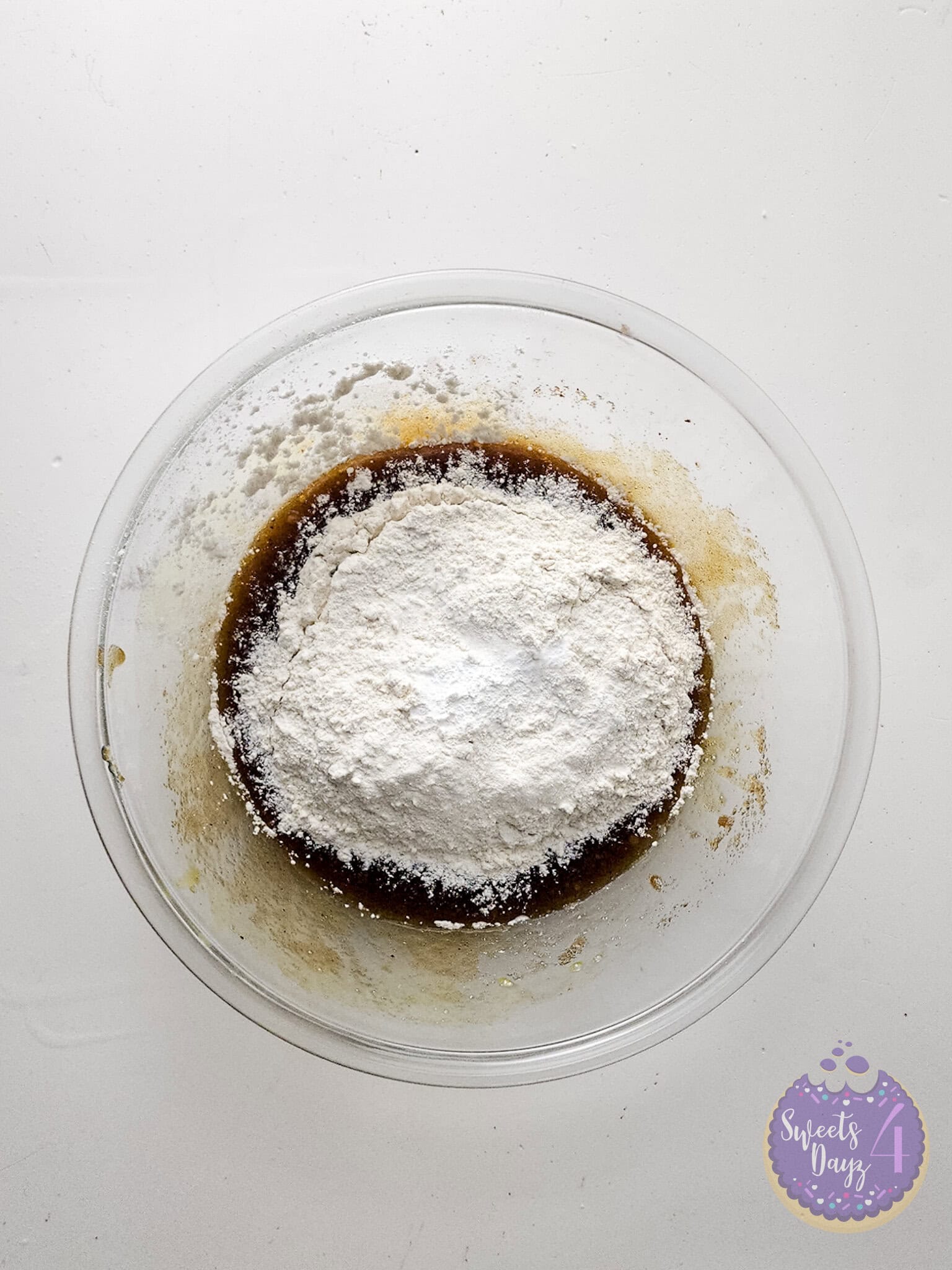 Brookies Bliss: The Ultimate Brownie-Cookie Fusion - Bite-Sized Bash