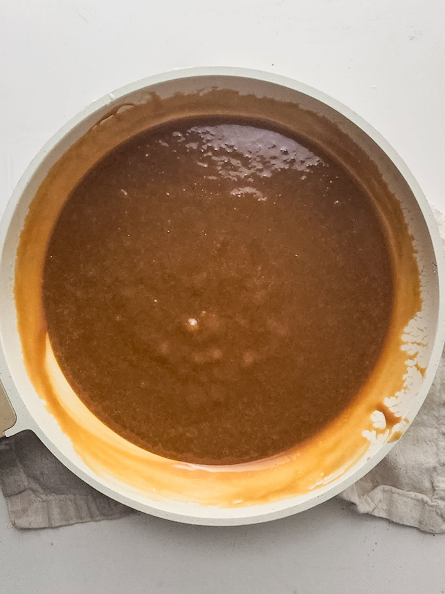 Oreo, Caramel, and Chocolate Heaven: Snickers Cheesecake Recipe - Bite ...