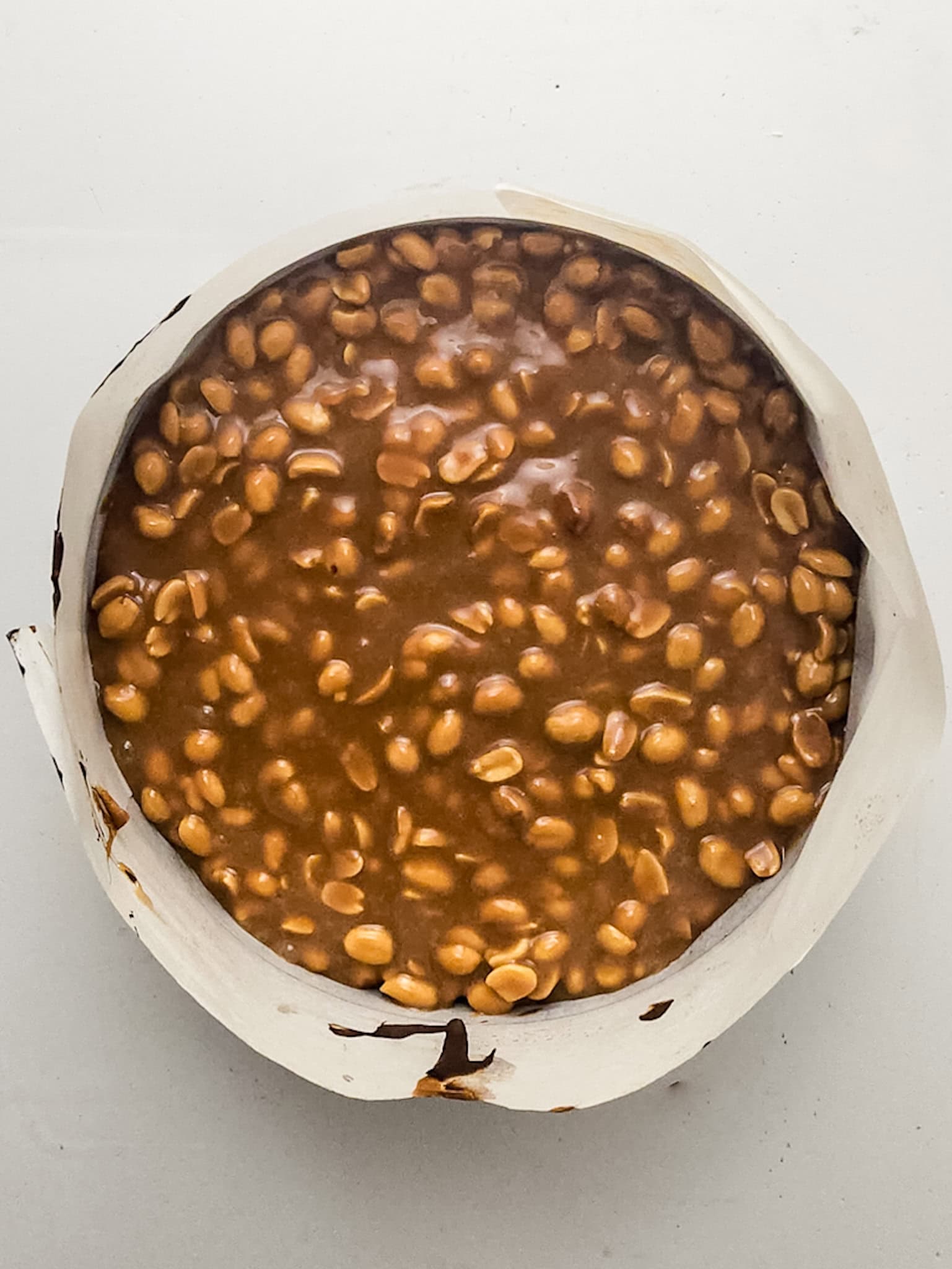 Oreo, Caramel, and Chocolate Heaven: Snickers Cheesecake Recipe - Bite ...