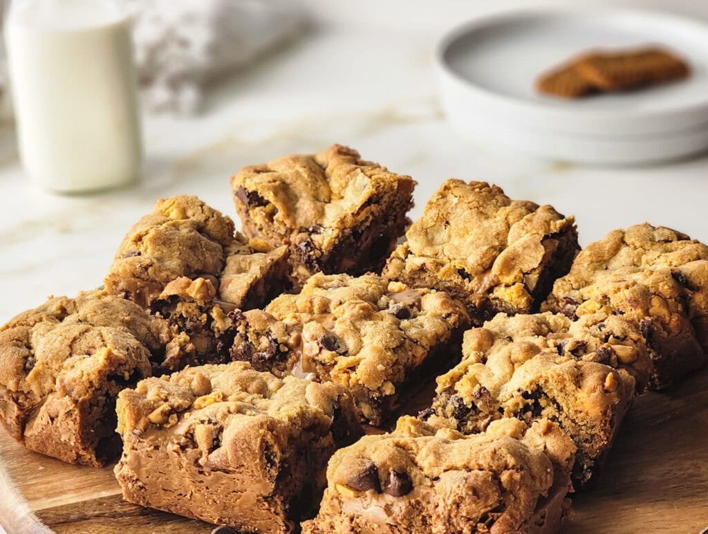 Fall in Love with These Easy and Delicious Biscoff Cookie Bars - Bite ...
