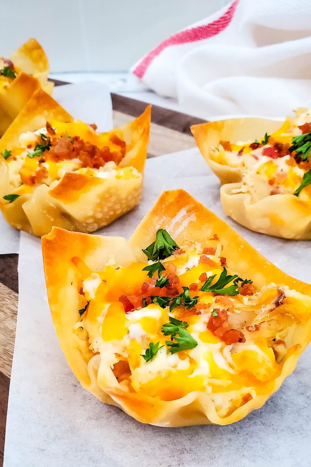 30+ Easy-to-Travel Finger Food Appetizers That Will Steal the Show ...