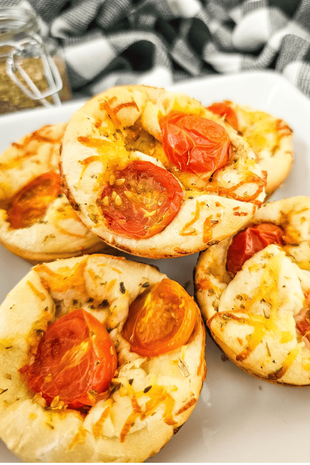30+ Easy-to-Travel Finger Food Appetizers That Will Steal the Show ...