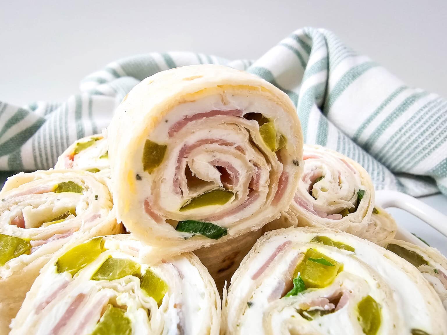 Flavorful Spinach Dip in Bite-Sized Pinwheels! - Bite-Sized Bash