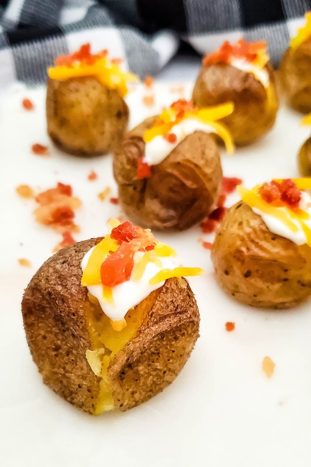 60+ Elegant & Easy Bridal Shower Finger Food Ideas – Sweet & Savory ...