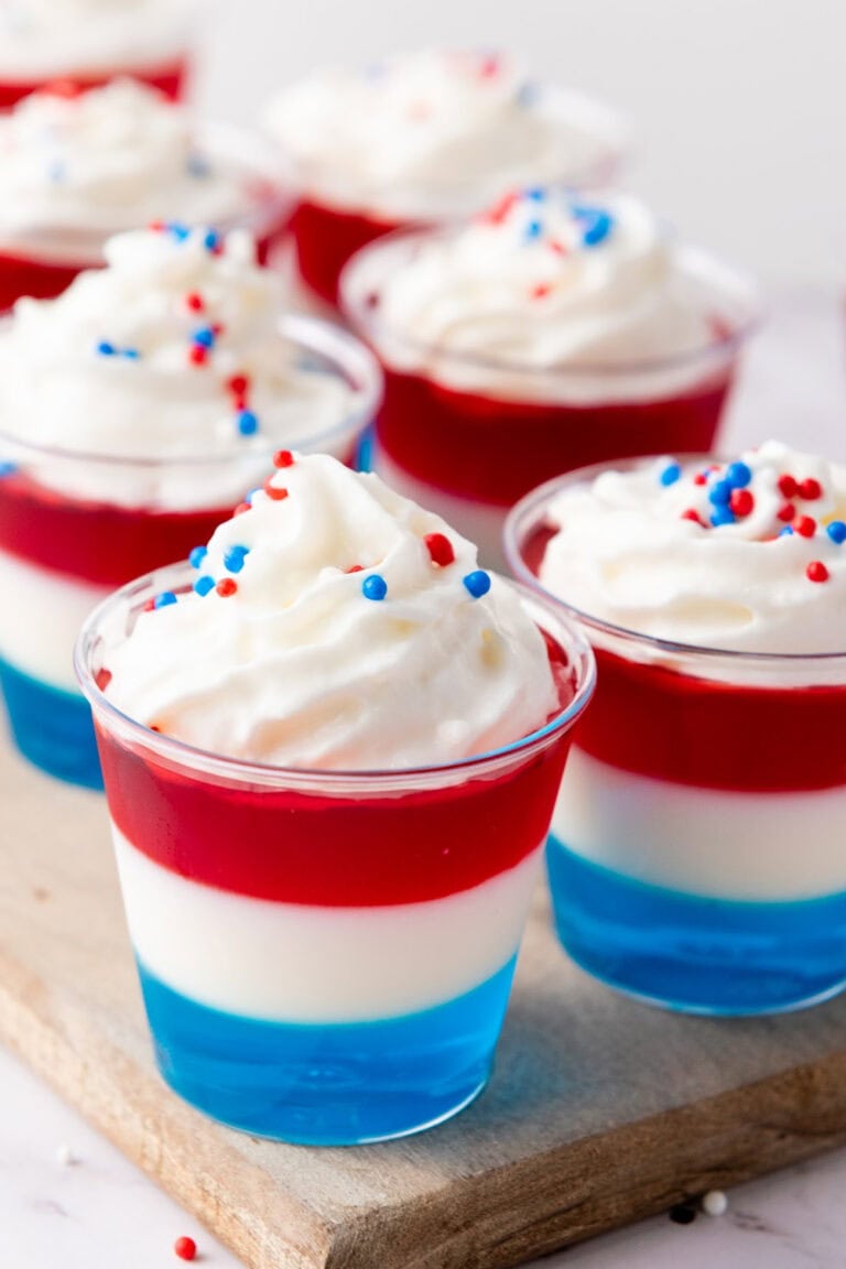 25 Patriotic Food Ideas for the 4th of July (Appetizers and Sweets) - Bite-Sized Bash