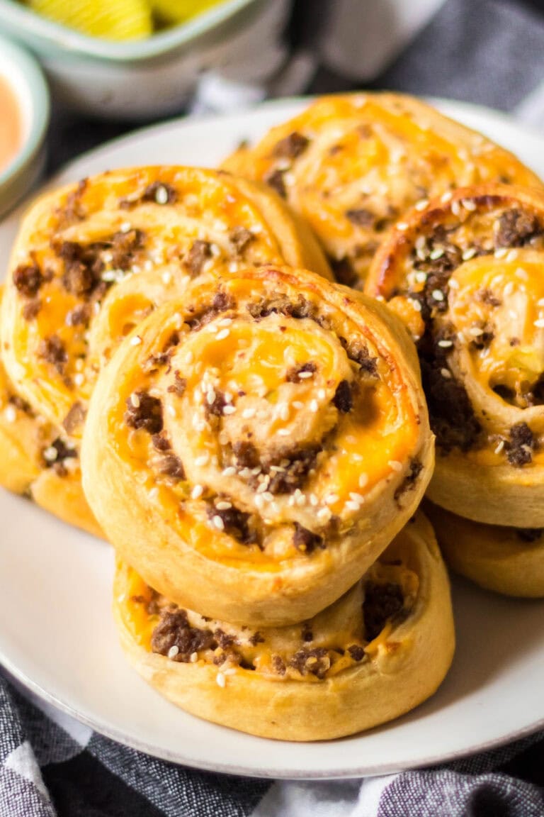 30+ Backyard Party Foods to Feed a Crowd! - Bite-Sized Bash