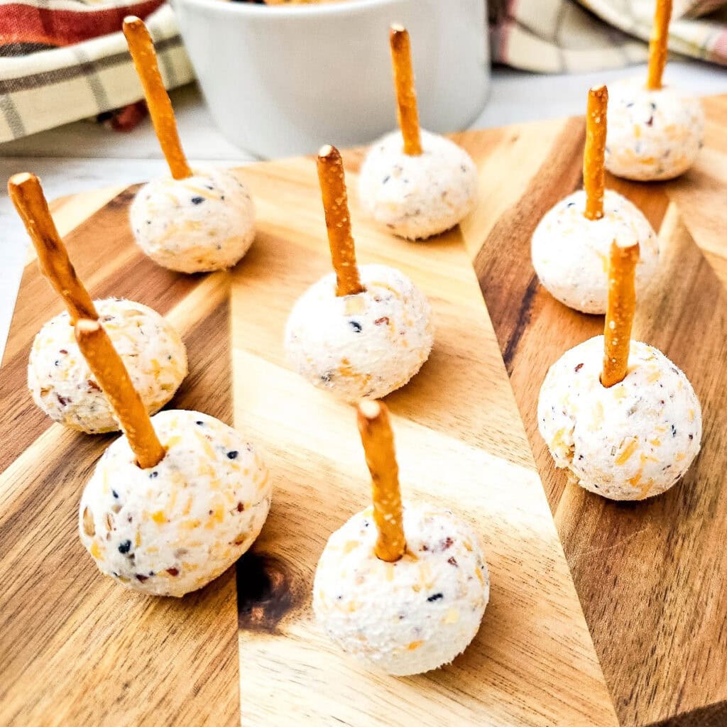 Luxurious Caprese Skewers: A Guilt-Free Gourmet Treat - Bite-Sized Bash