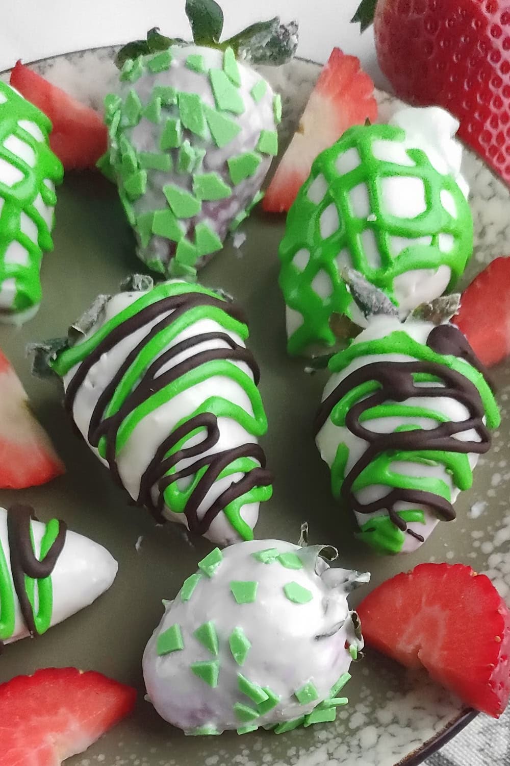 15+ Fresh Fruit Dessert Recipes to Make at Home - Bite-Sized Bash