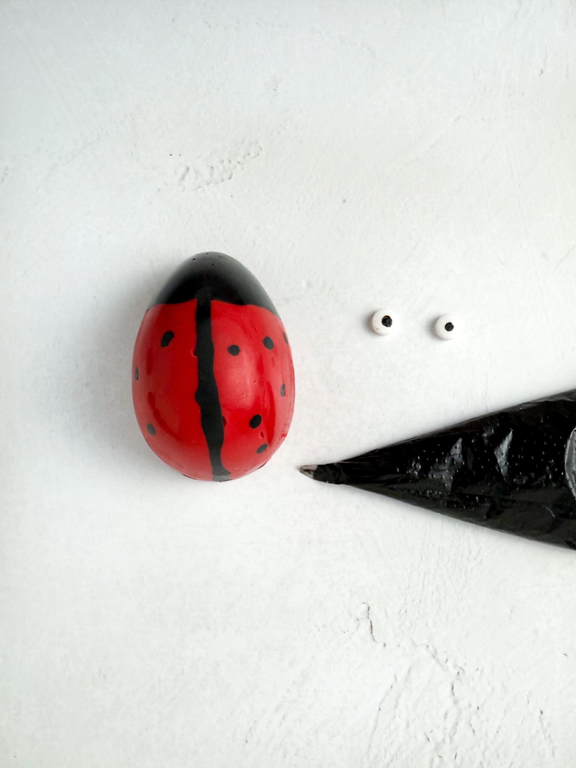 Red Velvet Ladybug Truffles - Bite-Sized Bash