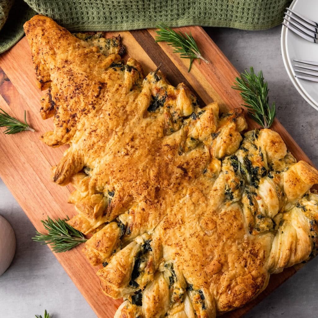 Christmas Tree Spinach Dip Puff Pastry - Bite-Sized Bash