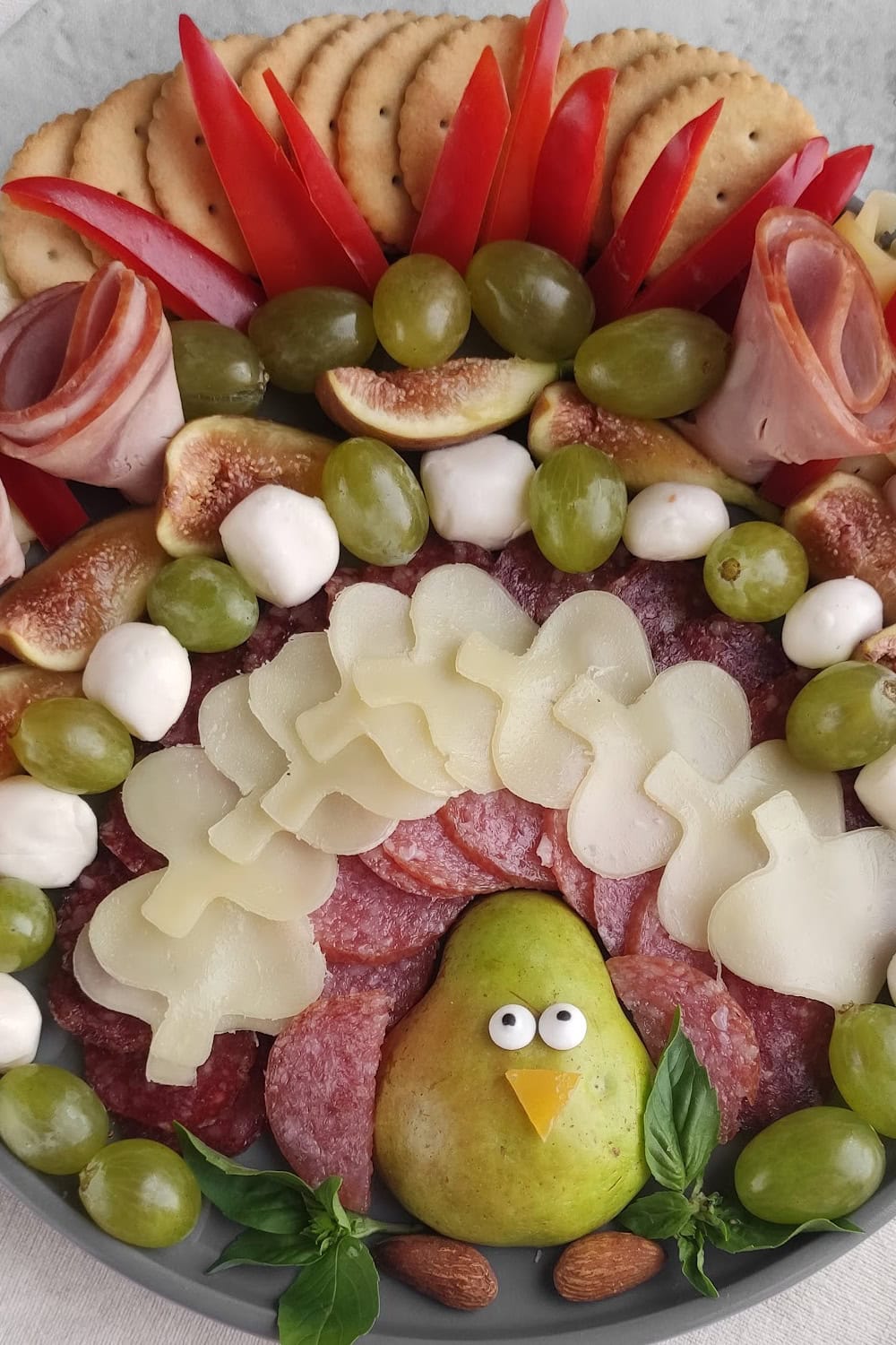 Cute Turkey-Themed Snacks for Thanksgiving - Bite-Sized Bash