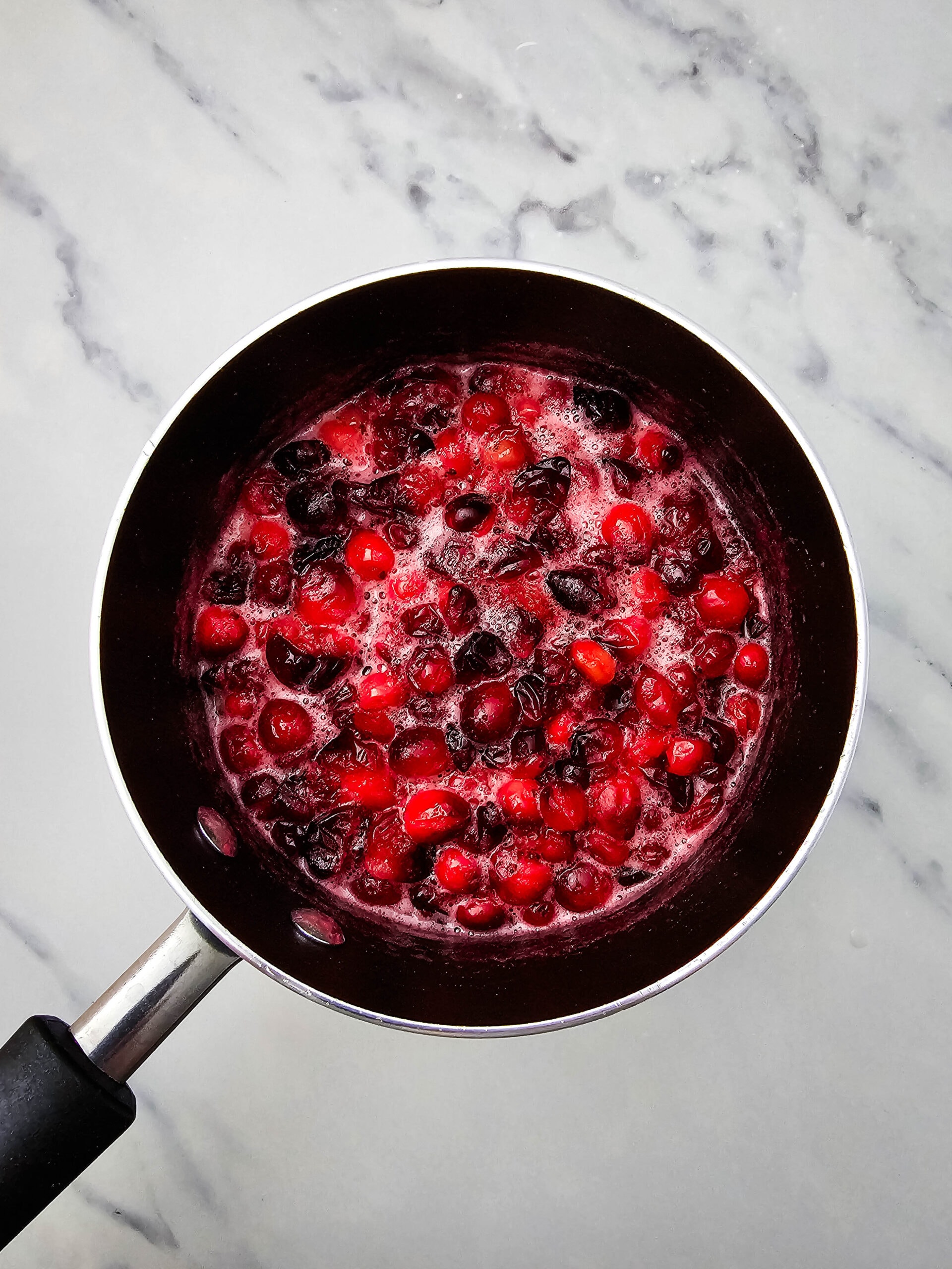 Homemade Classic Cranberry Sauce - Bite-Sized Bash