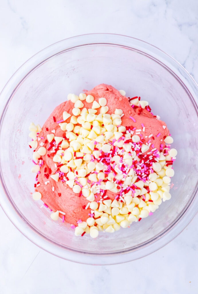 Soft Strawberry Crunch Cake Cookies - Bite-Sized Bash